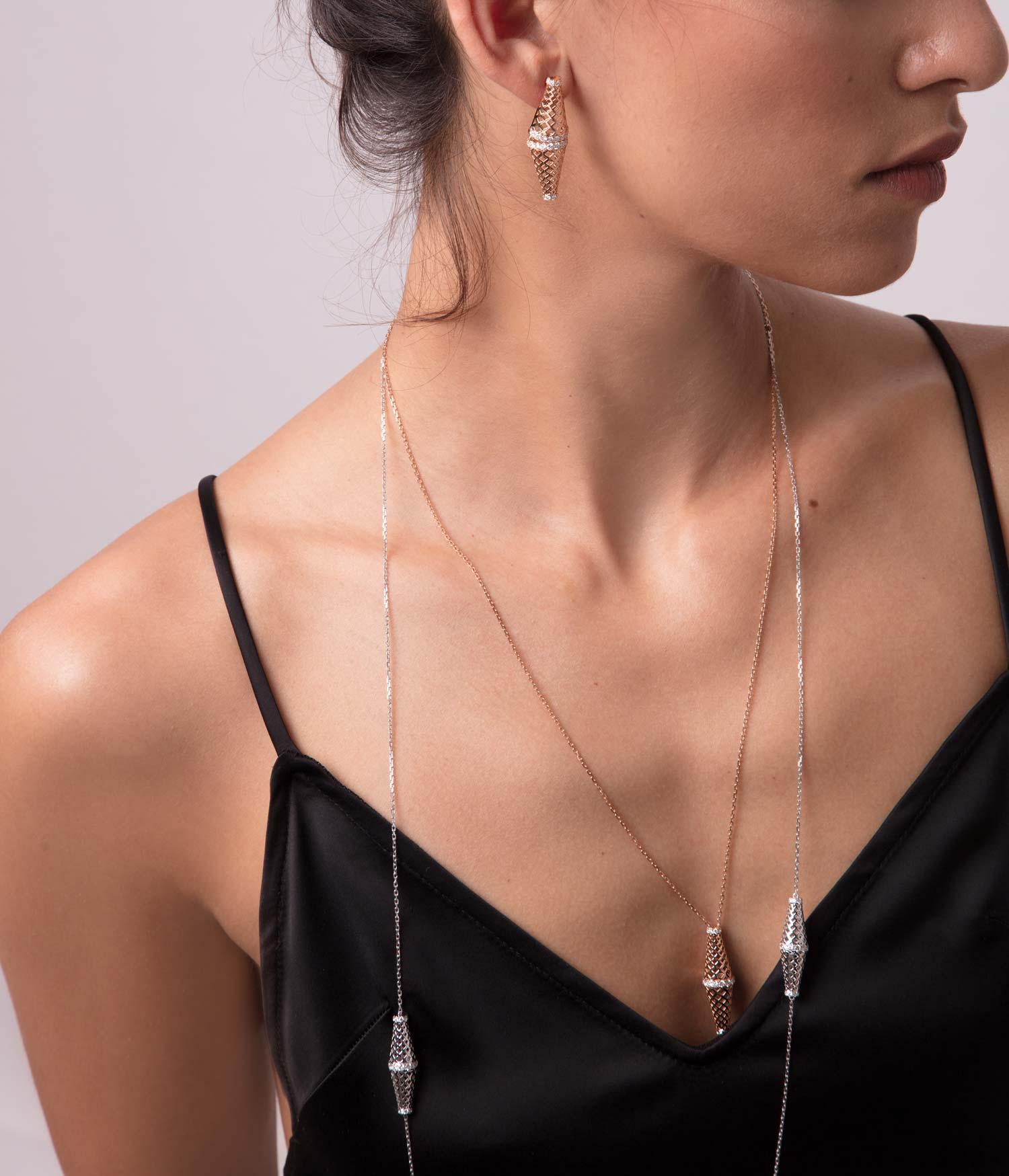 Reina Collection – DINA J