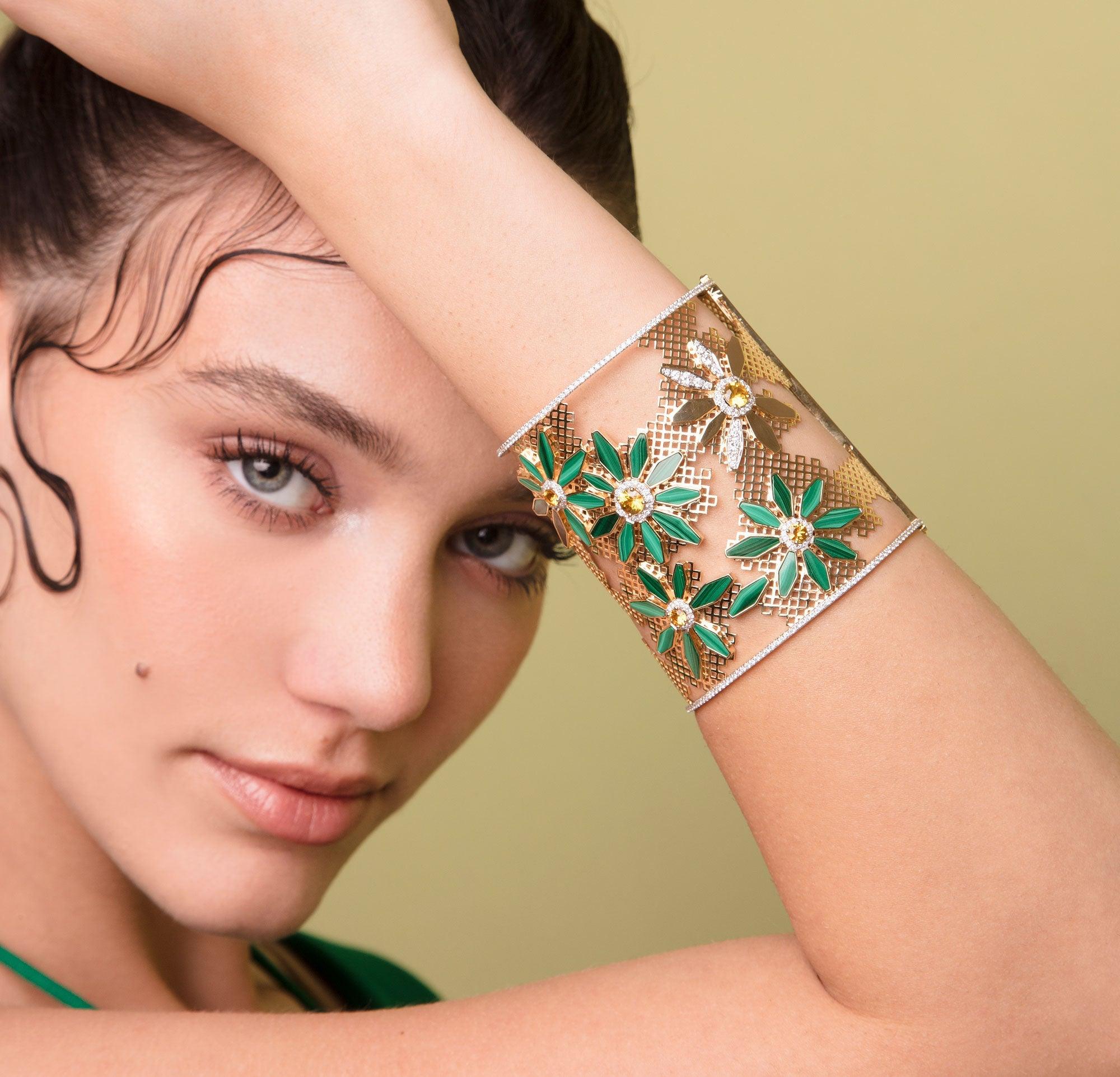 Hayat Collection – DINA J